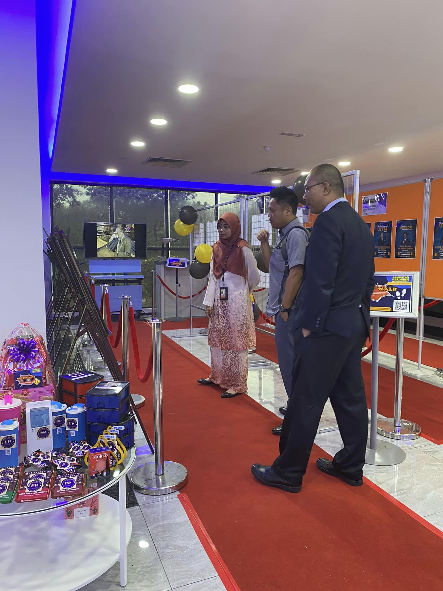 Lawatan Pengarah Arkib Negara Malaysia Negeri Melaka Ke Unit Arkib Cawangan Melaka Buletin Iqra
